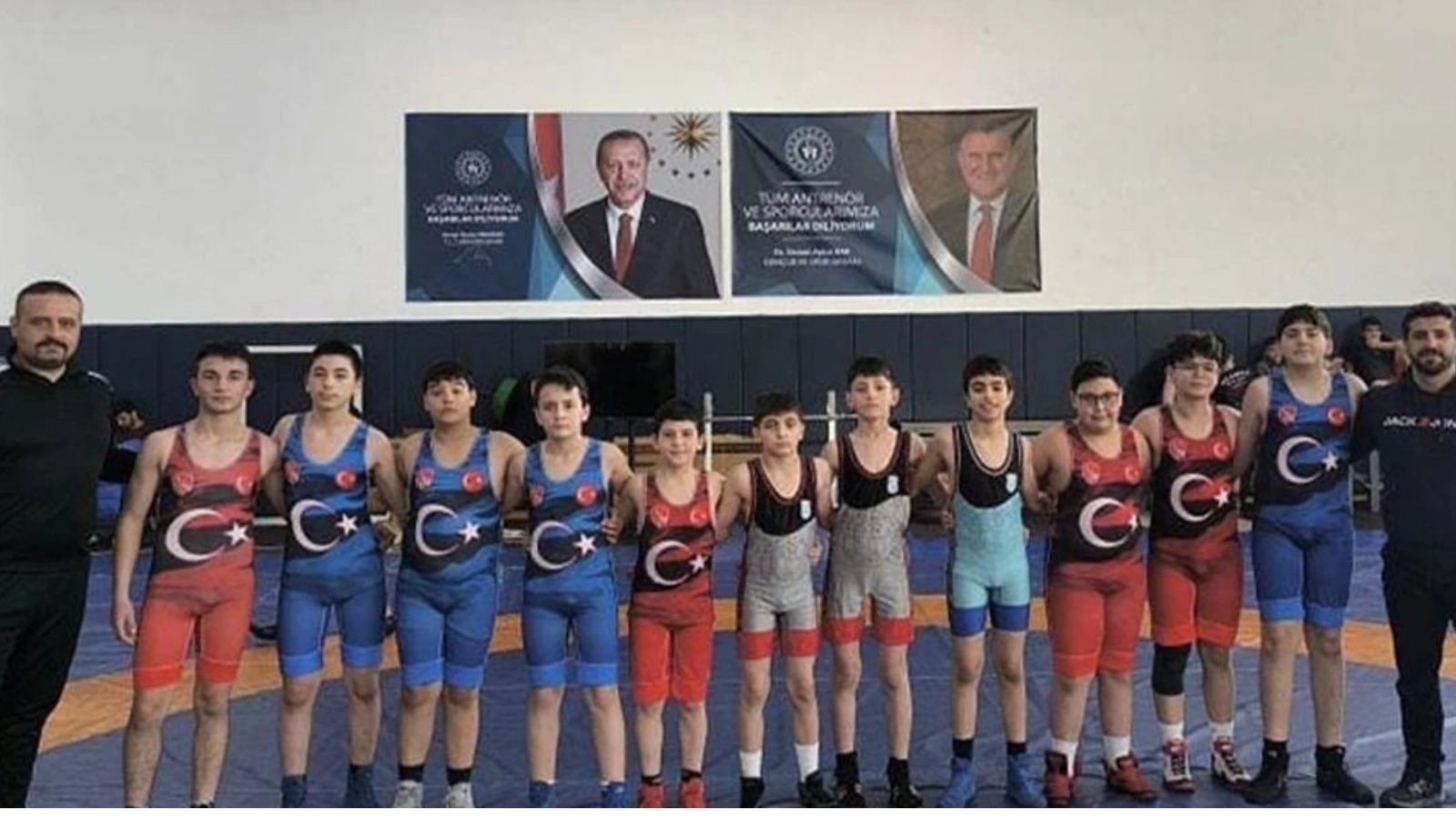 Akşehirli güreşçiler, Konya’dan madalyalarla döndü - Yeni Meram - Konya ...